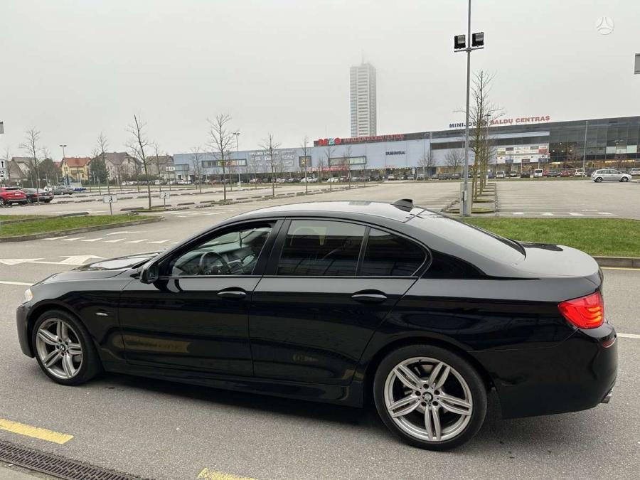 Black BMW 520 2012 in Klaipeda, with an engine capacity of 2.00 L and mileage of 290 thousand km for 9000 €, photo 7 on AUTOMOTO.COM.LV