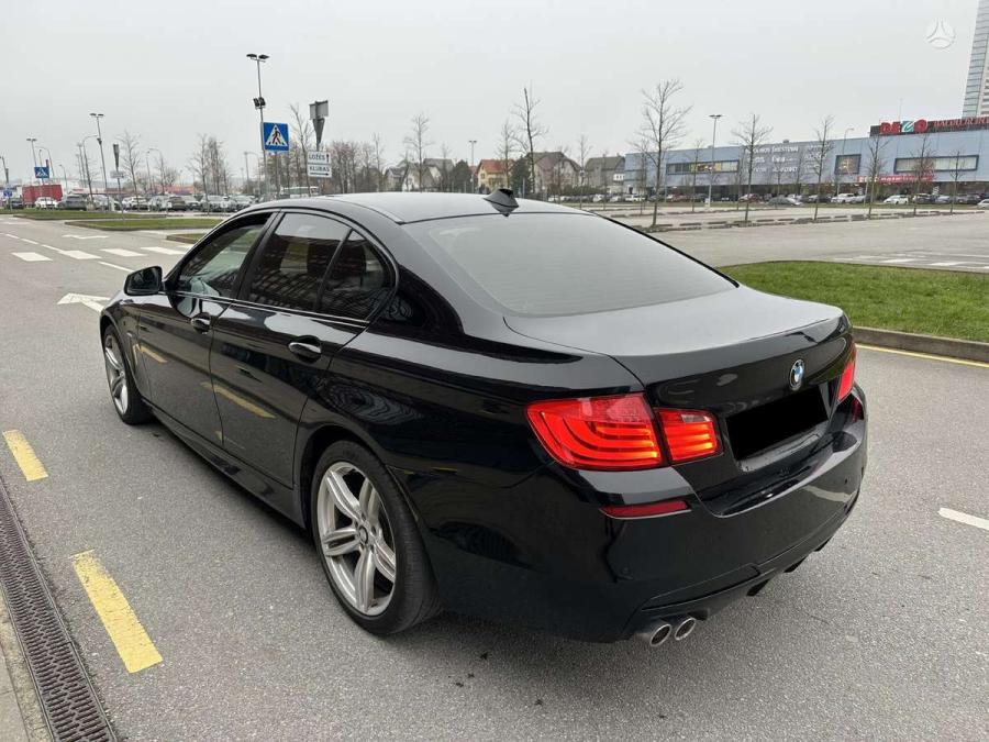 Black BMW 520 2012 in Klaipeda, with an engine capacity of 2.00 L and mileage of 290 thousand km for 9000 €, photo 9 on AUTOMOTO.COM.LV