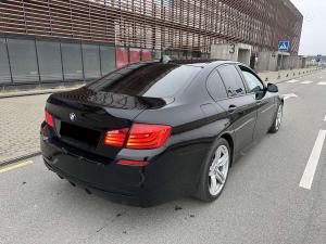 Black BMW 520 2012 in Klaipeda, with an engine capacity of 2.00 L and mileage of 290 thousand km for 9000 €, photo 11 on AUTOMOTO.COM.LV