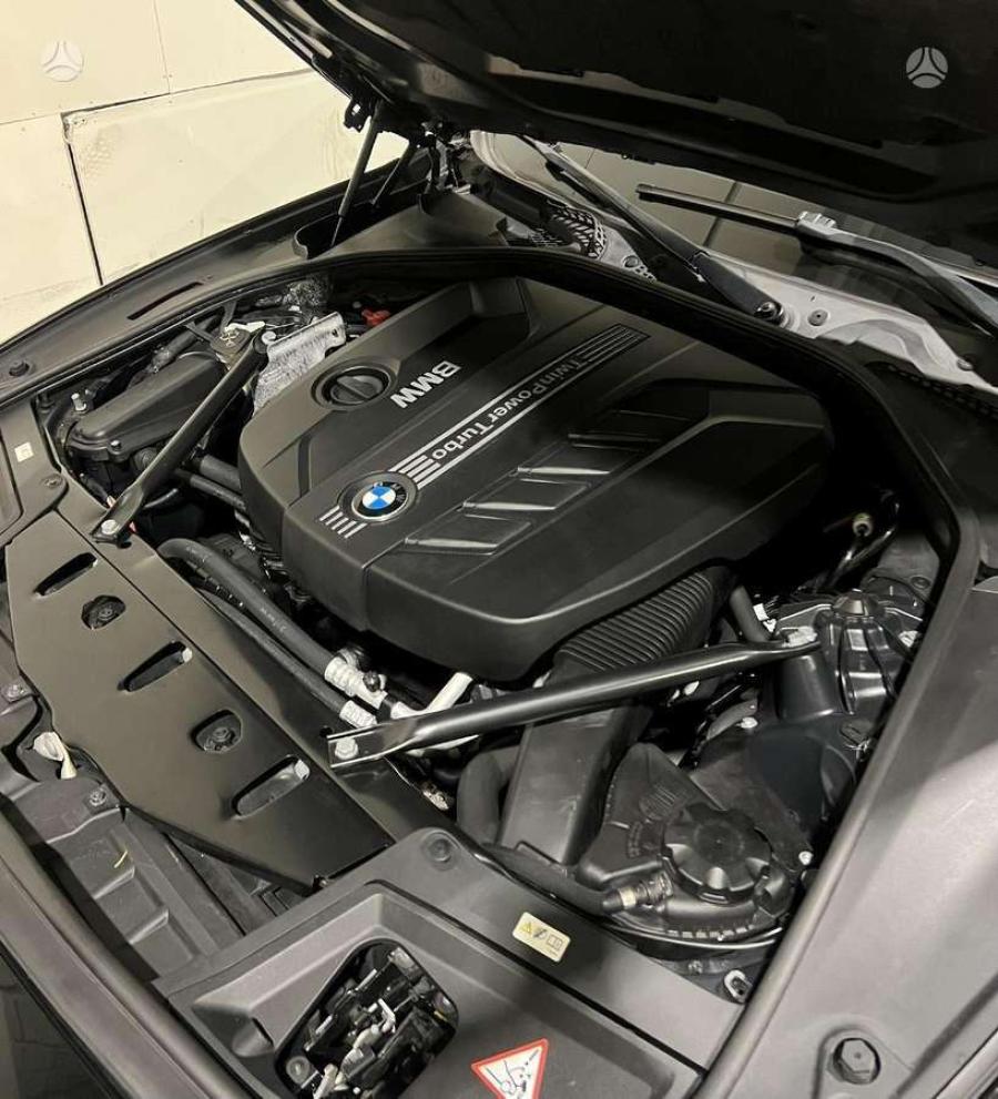 Black BMW 520 2012 in Klaipeda, with an engine capacity of 2.00 L and mileage of 282 thousand km for 8999 €, photo 14 on AUTOMOTO.COM.LV