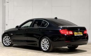 Black BMW 520 2012 in Klaipeda, with an engine capacity of 2.00 L and mileage of 282 thousand km for 8999 €, photo 32 on AUTOMOTO.COM.LV