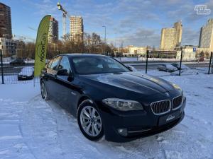 Black BMW 520 2012 in Vilnius, with an engine capacity of 2.00 L and mileage of 384 thousand km for 7300 €, photo 4 on AUTOMOTO.COM.LV