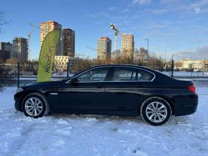 Melns BMW 520 2012 Viļņa, ar dzinēja tilpumu 2.00 L un nobraukumu 384 tūkst. km par 6900 €, foto 10 vietnē AUTOMOTO.COM.LV