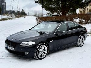 Melns BMW 520 2012 Viļņa, ar dzinēja tilpumu 2.00 L un nobraukumu 299 tūkst. km par 6600 €, foto  vietnē AUTOMOTO.COM.LV
