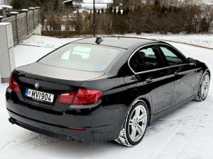 Black BMW 520 2012 in Vilnius, with an engine capacity of 2.00 L and mileage of 299 thousand km for 6600 €, photo 4 on AUTOMOTO.COM.LV