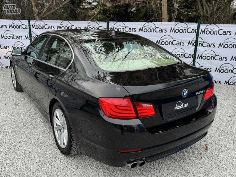 Black BMW 520 2012 in Vilnius, with an engine capacity of 2.00 L and mileage of 384 thousand km for 6800 €, photo 6 on AUTOMOTO.COM.LV