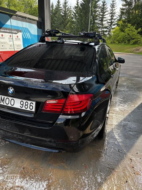 Melns BMW 520 2012 Viļņa, ar dzinēja tilpumu 2.00 L un nobraukumu 230 tūkst. km par 10000 €, foto 2 vietnē AUTOMOTO.COM.LV