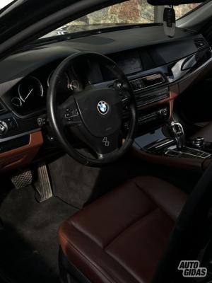 Black BMW 520 2012 in Vilnius, with an engine capacity of 2.00 L and mileage of 230 thousand km for 10000 €, photo 14 on AUTOMOTO.COM.LV