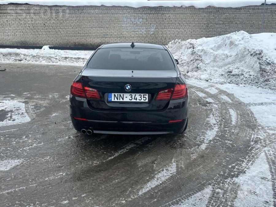 Melns BMW 520 2012 Bauska, ar dzinēja tilpumu 2.00 L un nobraukumu 302 tūkst. km par 10300 €, foto 5 vietnē AUTOMOTO.COM.LV