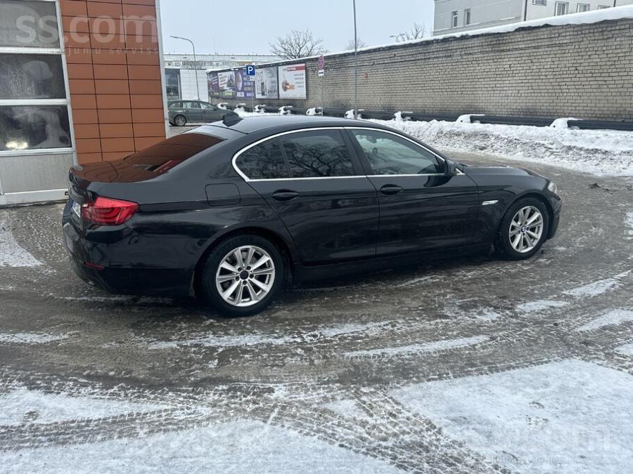 Melns BMW 520 2012 Bauska, ar dzinēja tilpumu 2.00 L un nobraukumu 302 tūkst. km par 10300 €, foto 8 vietnē AUTOMOTO.COM.LV