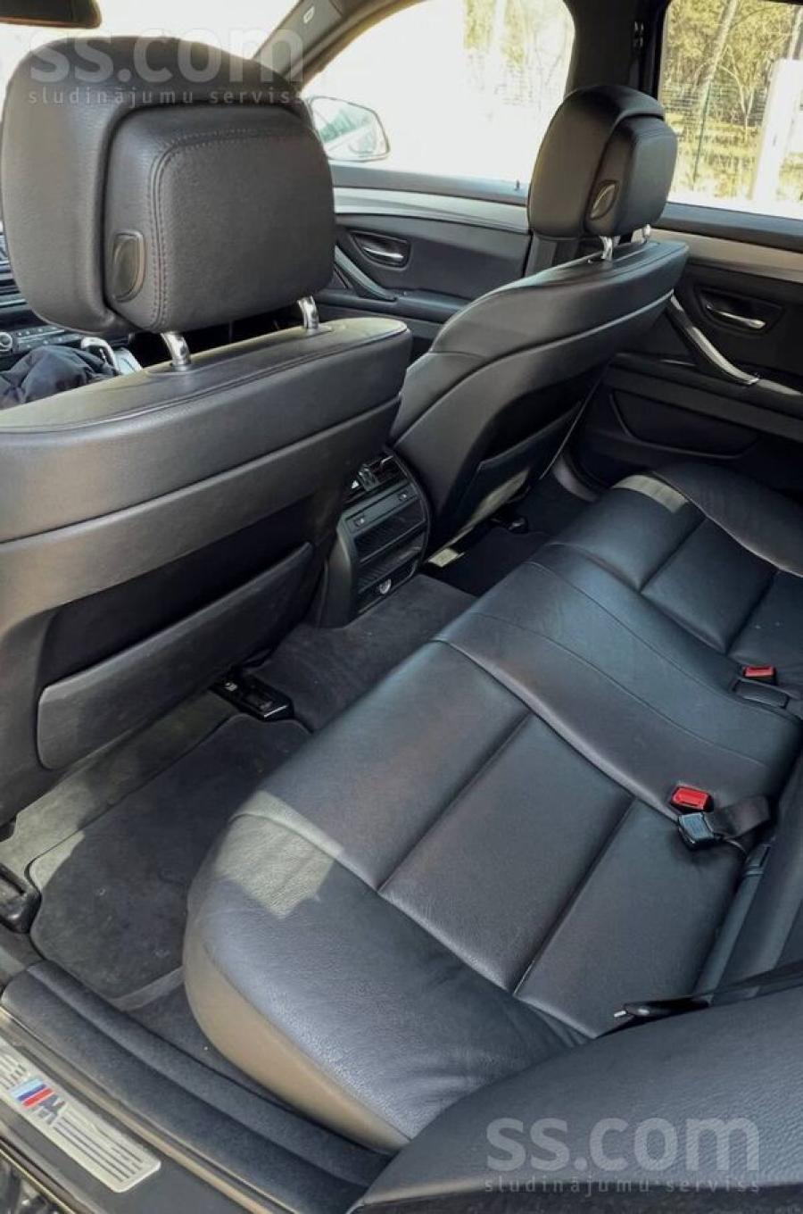 Black BMW 520 2012 in Riga, with an engine capacity of 2.00 L and mileage of 252 thousand km for 10300 €, photo 12 on AUTOMOTO.COM.LV
