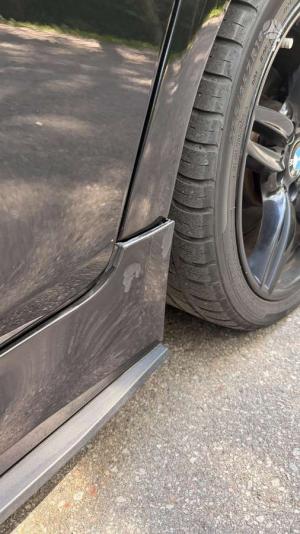 Black BMW 520 2012 in Alytus, with an engine capacity of 2.00 L and mileage of 273 thousand km for 10500 €, photo 9 on AUTOMOTO.COM.LV
