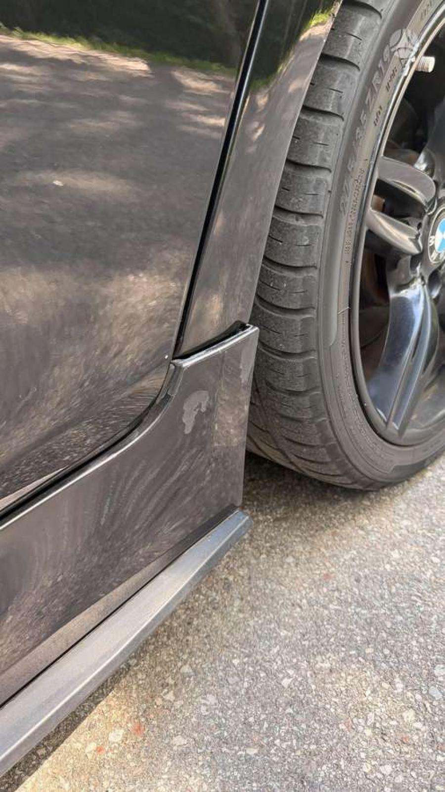 Black BMW 520 2012 in Alytus, with an engine capacity of 2.00 L and mileage of 273 thousand km for 10500 €, photo 9 on AUTOMOTO.COM.LV