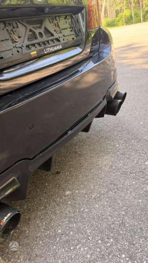 Black BMW 520 2012 in Alytus, with an engine capacity of 2.00 L and mileage of 273 thousand km for 10500 €, photo 10 on AUTOMOTO.COM.LV