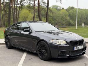 Melns BMW 520 2012 Viļņa, ar dzinēja tilpumu 2.00 L un nobraukumu 286 tūkst. km par 9999 €, foto 3 vietnē AUTOMOTO.COM.LV