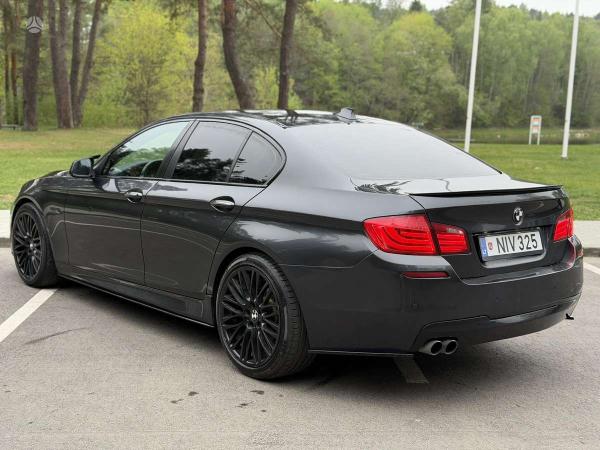 Melns BMW 520 2012 Viļņa, ar dzinēja tilpumu 2.00 L un nobraukumu 286 tūkst. km par 9999 €, foto 4 vietnē AUTOMOTO.COM.LV