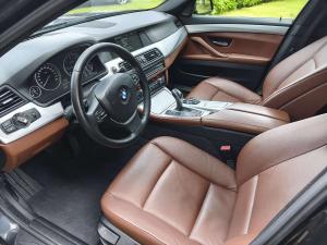 Black BMW 520 2012 in Marijampole, with an engine capacity of 2.00 L and mileage of 280 thousand km for 7999 €, photo 8 on AUTOMOTO.COM.LV