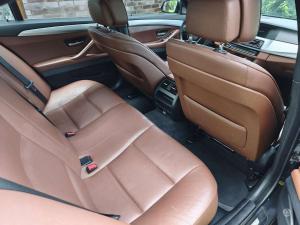 Black BMW 520 2012 in Marijampole, with an engine capacity of 2.00 L and mileage of 280 thousand km for 7999 €, photo 10 on AUTOMOTO.COM.LV