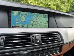 Black BMW 520 2012 in Marijampole, with an engine capacity of 2.00 L and mileage of 280 thousand km for 7999 €, photo 20 on AUTOMOTO.COM.LV