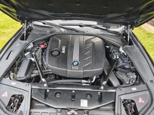Black BMW 520 2012 in Marijampole, with an engine capacity of 2.00 L and mileage of 280 thousand km for 7999 €, photo 31 on AUTOMOTO.COM.LV
