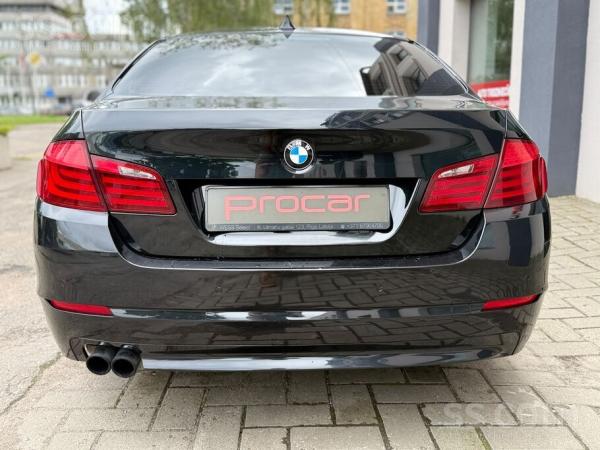 Black BMW 520 2012 in Riga, with an engine capacity of 2.00 L and mileage of 205 thousand km for 6550 €, photo 4 on AUTOMOTO.COM.LV