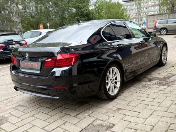 Black BMW 520 2012 in Riga, with an engine capacity of 2.00 L and mileage of 205 thousand km for 6550 €, photo 5 on AUTOMOTO.COM.LV