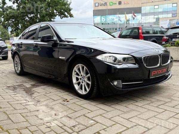 Black BMW 520 2012 in Riga, with an engine capacity of 2.00 L and mileage of 205 thousand km for 6550 €, photo 6 on AUTOMOTO.COM.LV