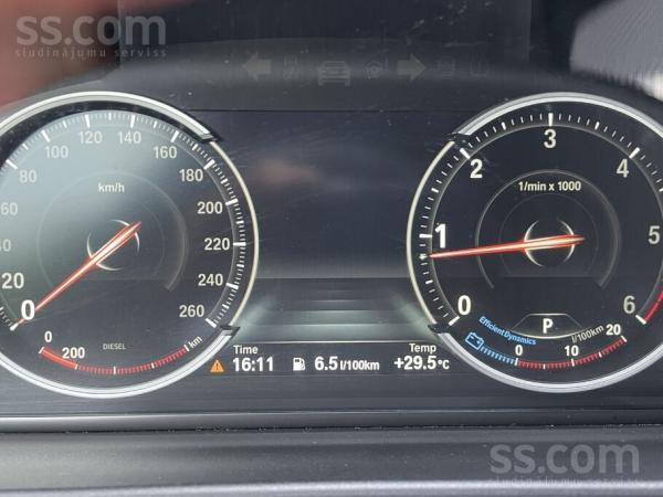 Black BMW 520 2012 in Bauska, with an engine capacity of 2.00 L and mileage of 252 thousand km for 10800 €, photo 8 on AUTOMOTO.COM.LV