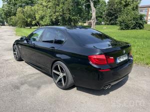 Melns BMW 520 2012 Bauska, ar dzinēja tilpumu 2.00 L un nobraukumu 252 tūkst. km par 10800 €, foto 4 vietnē AUTOMOTO.COM.LV
