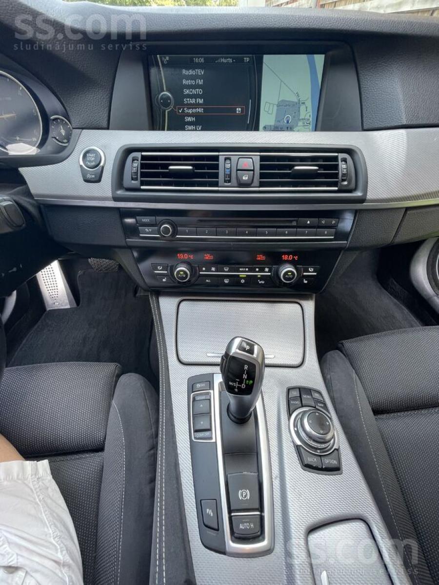 Melns BMW 520 2012 Bauska, ar dzinēja tilpumu 2.00 L un nobraukumu 252 tūkst. km par 10800 €, foto 15 vietnē AUTOMOTO.COM.LV