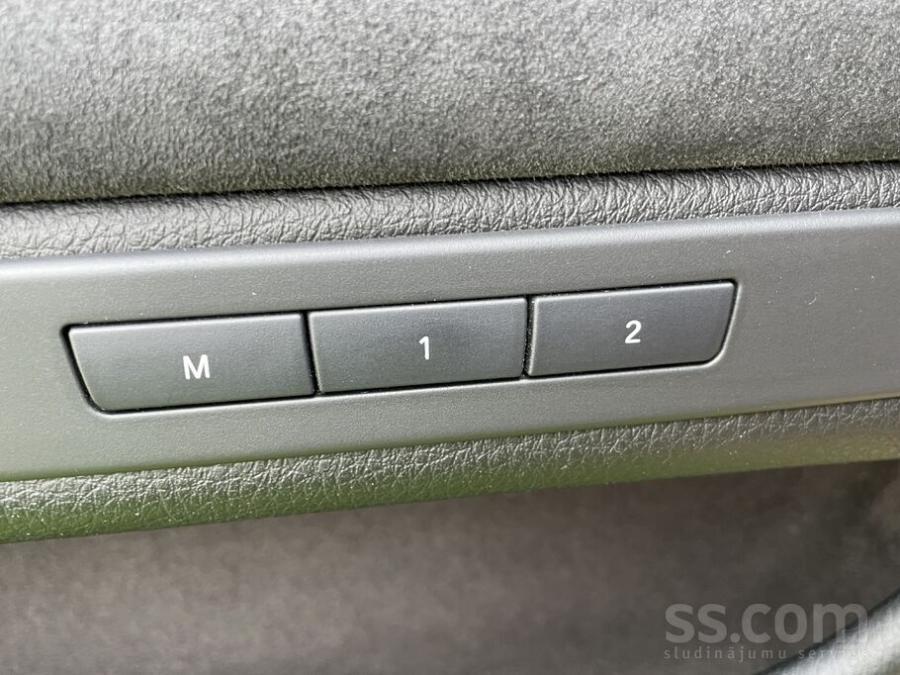 Melns BMW 520 2012 Bauska, ar dzinēja tilpumu 2.00 L un nobraukumu 252 tūkst. km par 10800 €, foto 16 vietnē AUTOMOTO.COM.LV