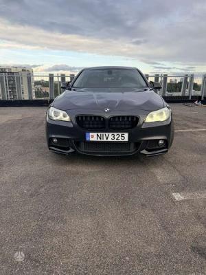 Melns BMW 520 2012 Viļņa, ar dzinēja tilpumu 2.00 L un nobraukumu 330 tūkst. km par 9100 €, foto  vietnē AUTOMOTO.COM.LV