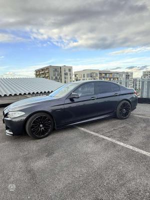 Black BMW 520 2012 in Vilnius, with an engine capacity of 2.00 L and mileage of 330 thousand km for 9100 €, photo 8 on AUTOMOTO.COM.LV