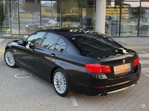 Black BMW 520 2012 in Kaunas, with an engine capacity of 2.00 L and mileage of 0 thousand km for 8390 €, photo 5 on AUTOMOTO.COM.LV