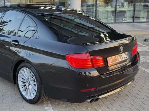Black BMW 520 2012 in Kaunas, with an engine capacity of 2.00 L and mileage of 0 thousand km for 8390 €, photo 17 on AUTOMOTO.COM.LV