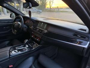 Black BMW 520 2012 in Kaunas, with an engine capacity of 2.00 L and mileage of 0 thousand km for 8390 €, photo 20 on AUTOMOTO.COM.LV