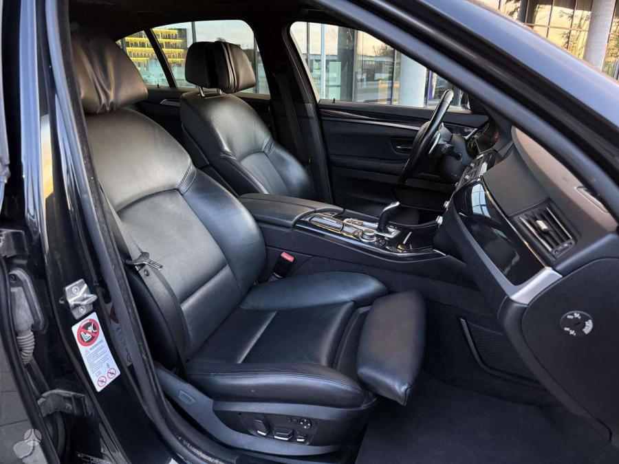 Black BMW 520 2012 in Kaunas, with an engine capacity of 2.00 L and mileage of 0 thousand km for 8390 €, photo 22 on AUTOMOTO.COM.LV