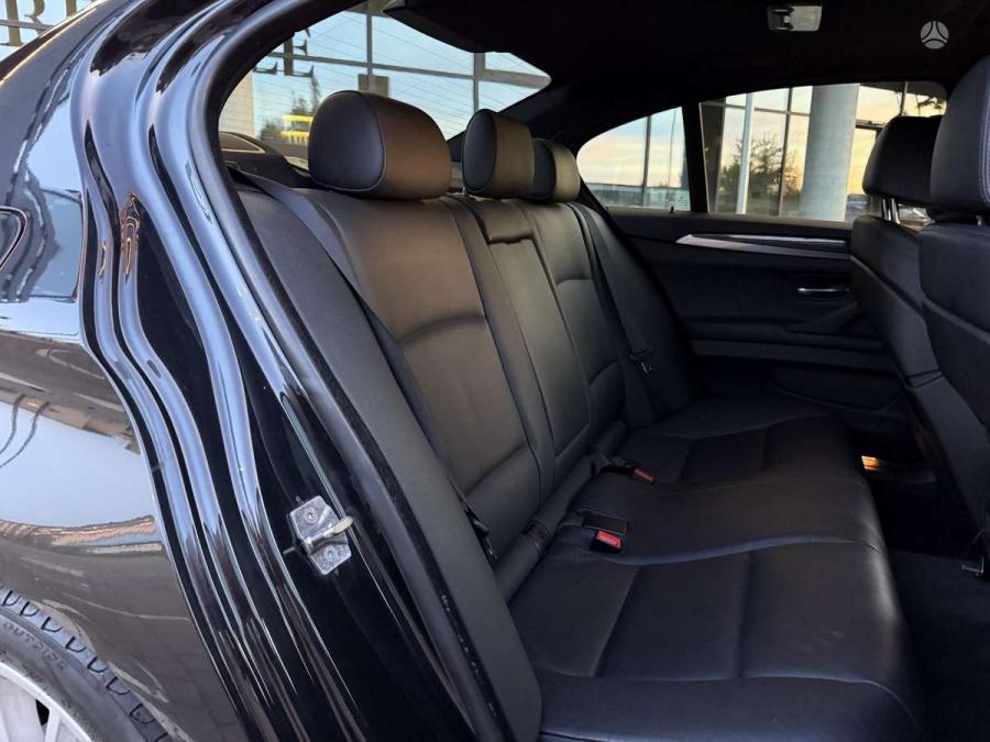 Black BMW 520 2012 in Kaunas, with an engine capacity of 2.00 L and mileage of 0 thousand km for 8390 €, photo 26 on AUTOMOTO.COM.LV