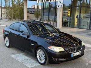Black BMW 520 2012 in Kaunas, with an engine capacity of 2.00 L and mileage of 0 thousand km for 8390 €, photo 39 on AUTOMOTO.COM.LV