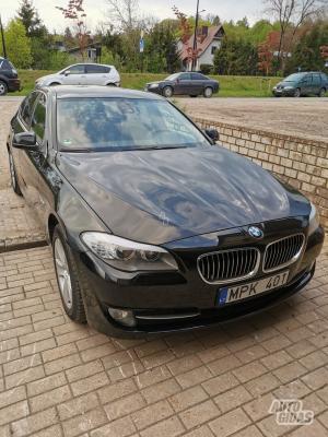 Melns BMW 520 2012 Alīta, ar dzinēja tilpumu 2.00 L un nobraukumu 189 tūkst. km par 8200 €, foto  vietnē AUTOMOTO.COM.LV
