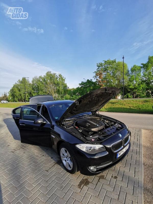 Black BMW 520 2012 in Alytus, with an engine capacity of 2.00 L and mileage of 189 thousand km for 8200 €, photo 9 on AUTOMOTO.COM.LV