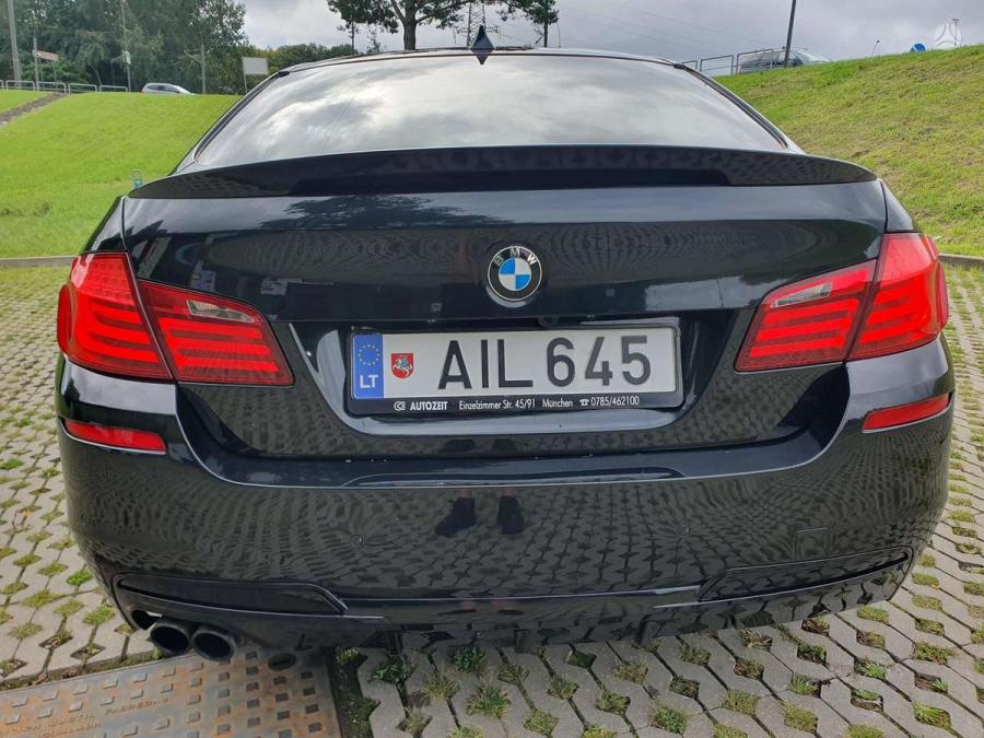 Black BMW 520 2012 in Kaunas, with an engine capacity of 2.00 L and mileage of 343 thousand km for 8800 €, photo 6 on AUTOMOTO.COM.LV