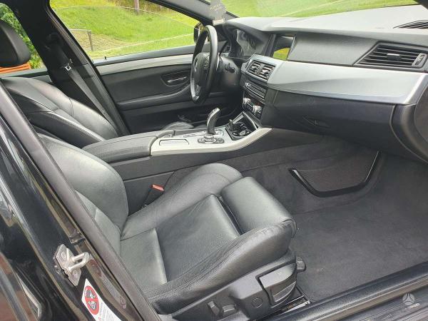 Black BMW 520 2012 in Kaunas, with an engine capacity of 2.00 L and mileage of 343 thousand km for 8800 €, photo 9 on AUTOMOTO.COM.LV