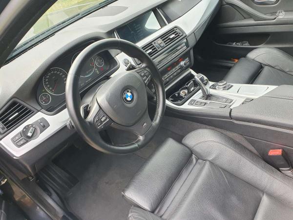 Black BMW 520 2012 in Kaunas, with an engine capacity of 2.00 L and mileage of 343 thousand km for 8800 €, photo 10 on AUTOMOTO.COM.LV