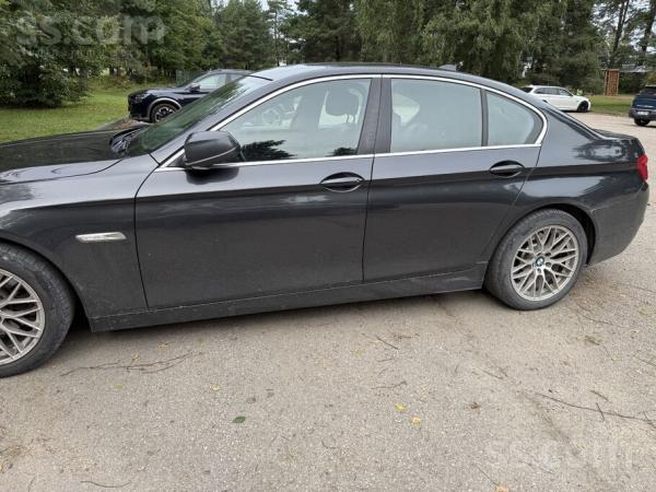 Melns BMW 520 2012 Jelgava, ar dzinēja tilpumu 2.00 L un nobraukumu 310 tūkst. km par 5700 €, foto 4 vietnē AUTOMOTO.COM.LV