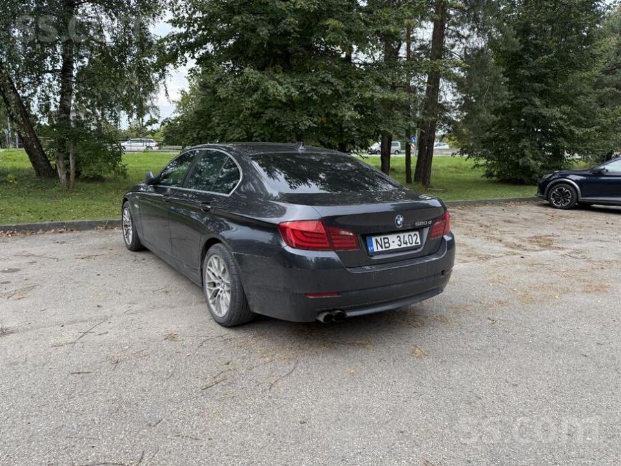 Черный БМВ 520 2012 в Елгава, объемом двигателя 2.00 л и пробегом 310 тыс. км за 5700 €, фото 5 на AUTOMOTO.COM.LV