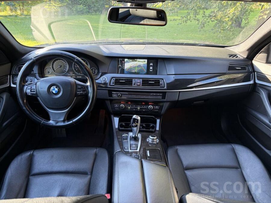 Black BMW 520 2012 in Riga, with an engine capacity of 2.00 L and mileage of 333 thousand km for 11000 €, photo 5 on AUTOMOTO.COM.LV