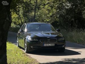 Melns BMW 520 2012 Kauņa, ar dzinēja tilpumu 2.00 L un nobraukumu 367 tūkst. km par 7300 €, foto 3 vietnē AUTOMOTO.COM.LV