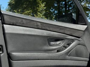 Melns BMW 520 2012 Kauņa, ar dzinēja tilpumu 2.00 L un nobraukumu 367 tūkst. km par 7300 €, foto 13 vietnē AUTOMOTO.COM.LV