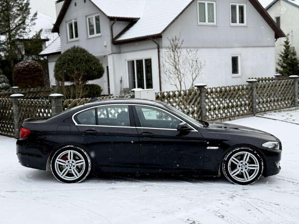 Melns BMW 520 2013 Viļņa, ar dzinēja tilpumu 2.00 L un nobraukumu 289 tūkst. km par 7900 €, foto 6 vietnē AUTOMOTO.COM.LV